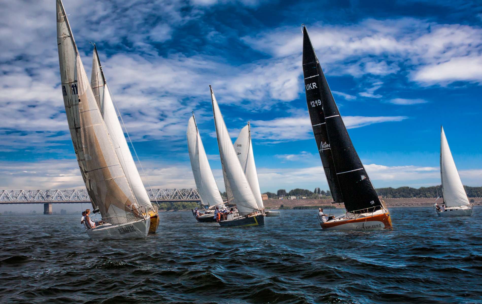 Courses de bateaux : les 5 plus grandes françaises - Sea'u, gamme de ...
